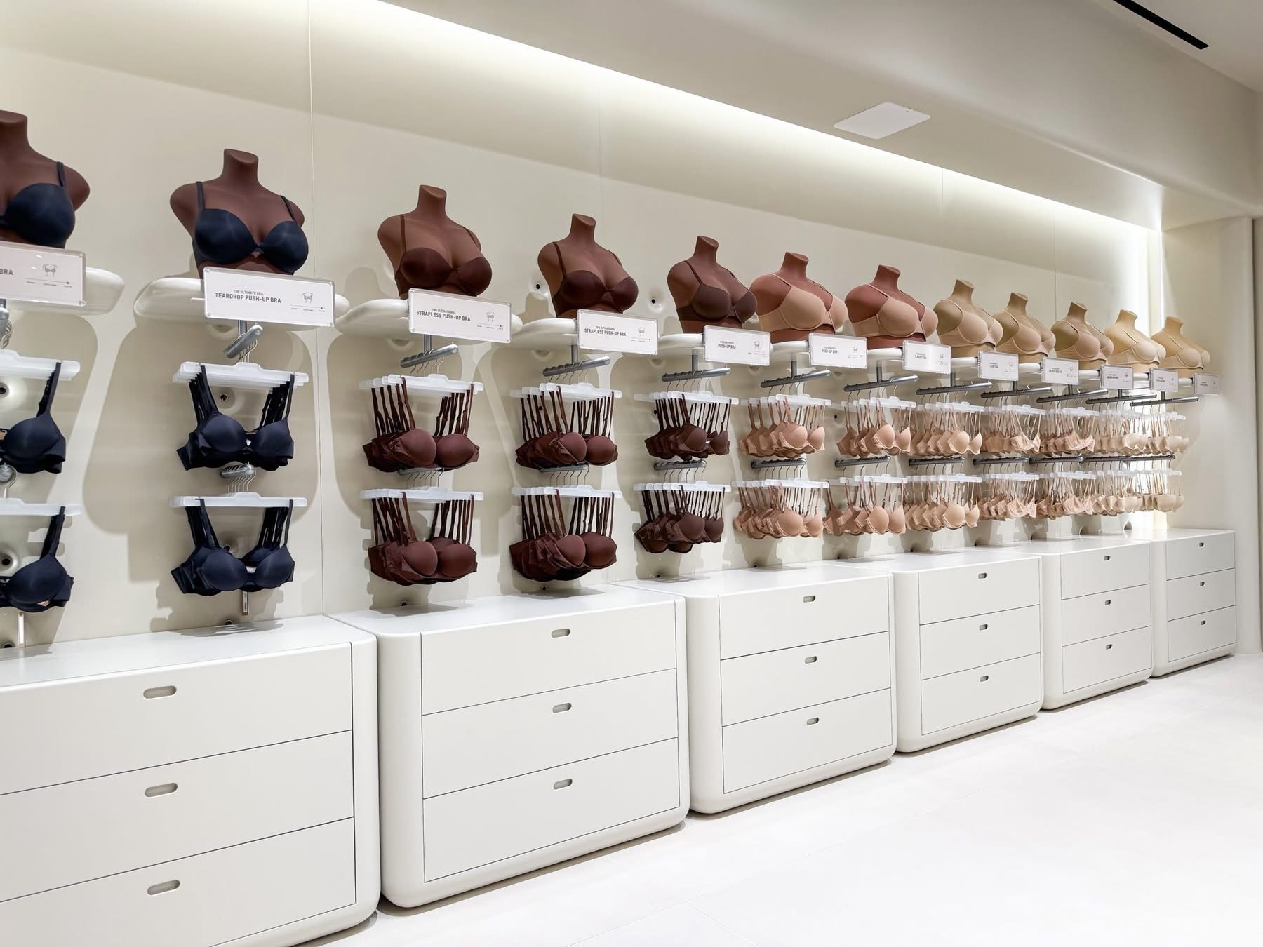SKIMS Opens First Minnesota Store at Mall of America